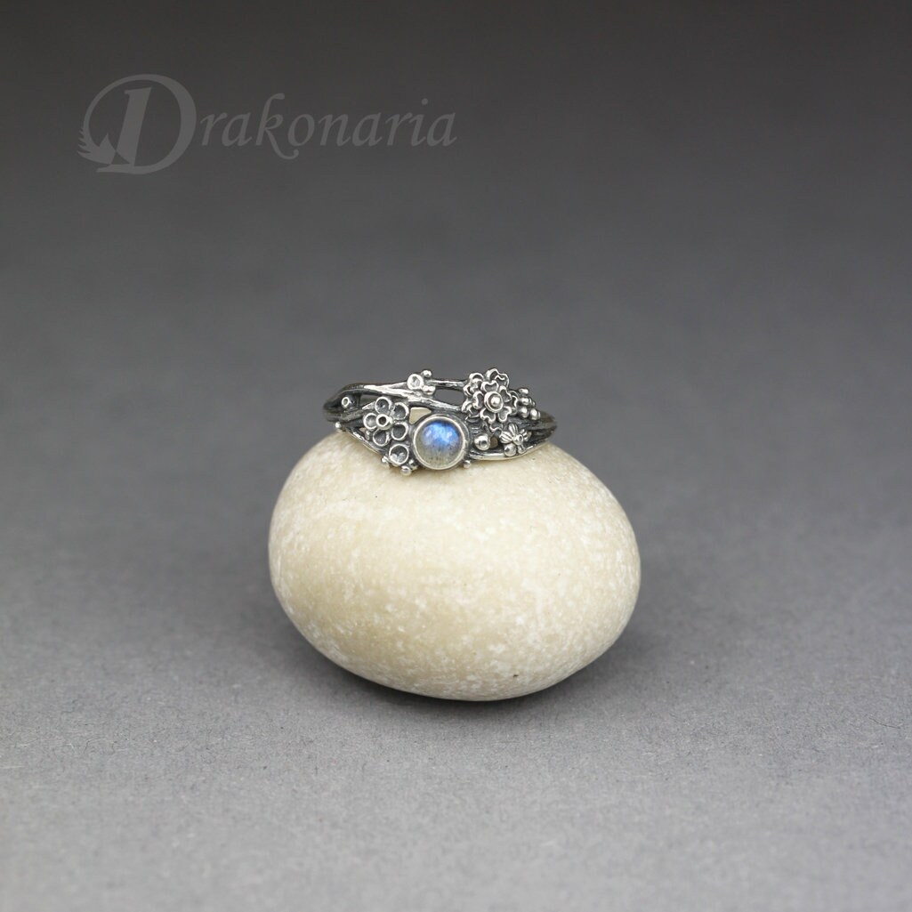 Twig Ring Labradorite in Silver Sculpted Flowers and Twigs - Etsy UK