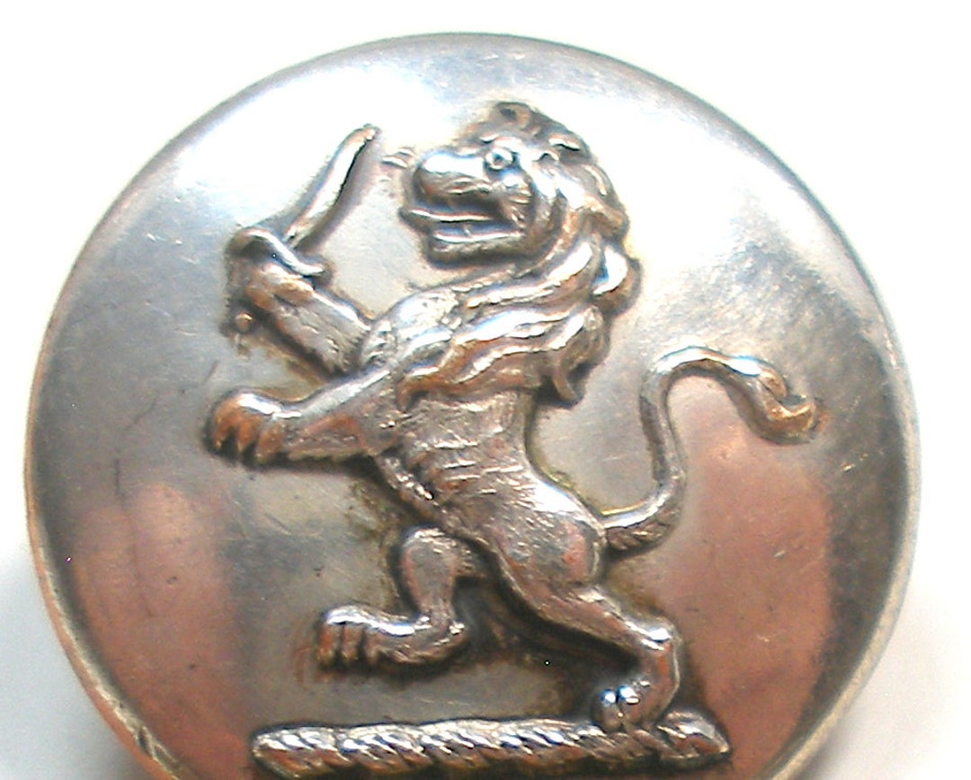 Antique Lion BUTTON, Small Livery Button. Big Cat With Dagger. 5/8" - Etsy