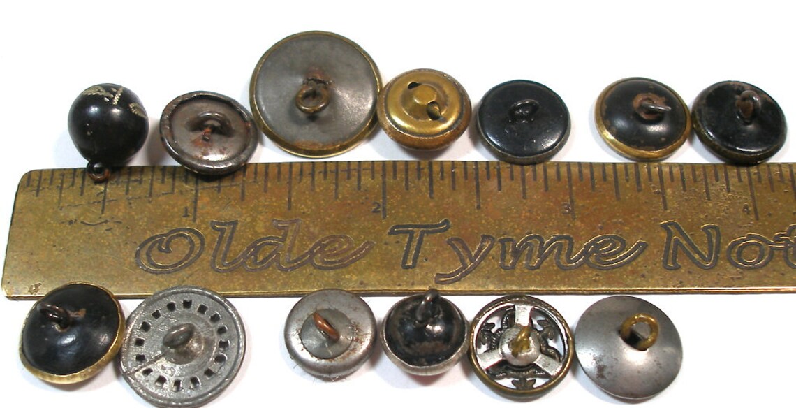 13 Antique BUTTONS. 1800s Victorian & Vintage Metal Shabby - Etsy