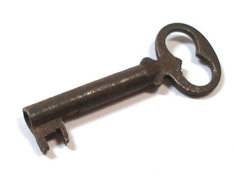 Vintage Skeleton Key - Etsy