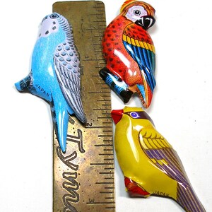 3 Tin Toy BIRD Pins, 1960s Japanese Costume Jewelry With Parrot, Budgie ...