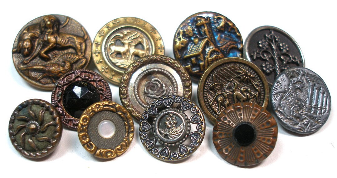 12 Antique BUTTONS. 1800s Victorian & Vintage Metal Shabby Chic Picture ...