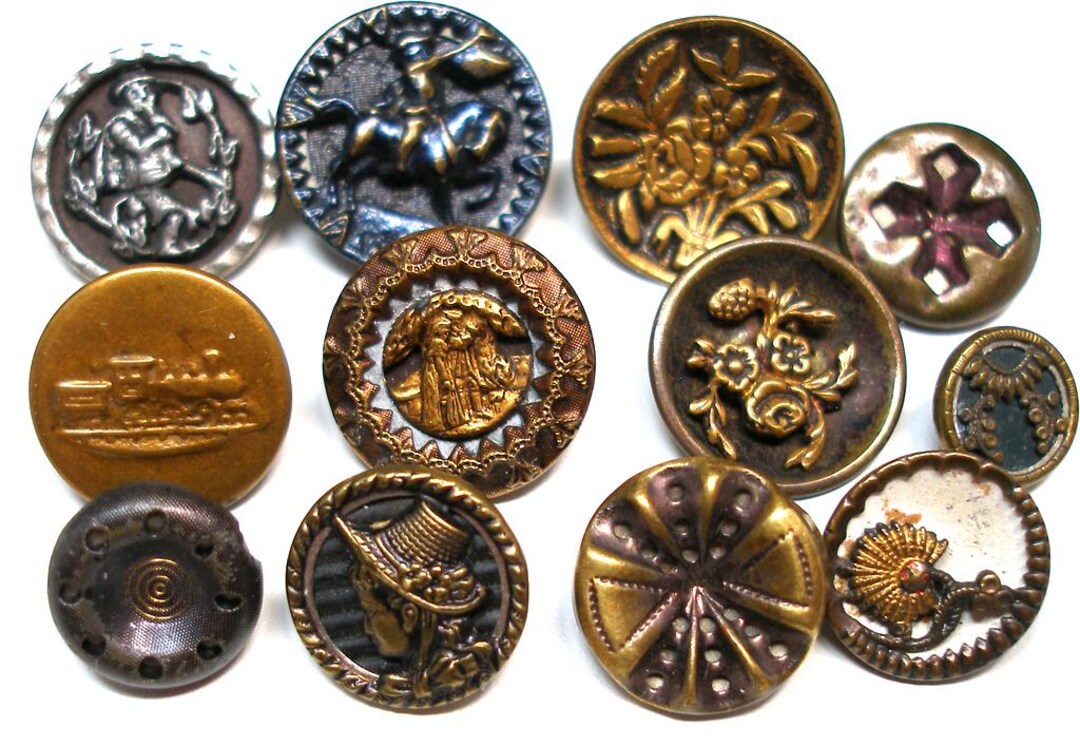 Antique BUTTONS, 12 Victorian & Vintage. Mixed Lot of Metal Picture ...