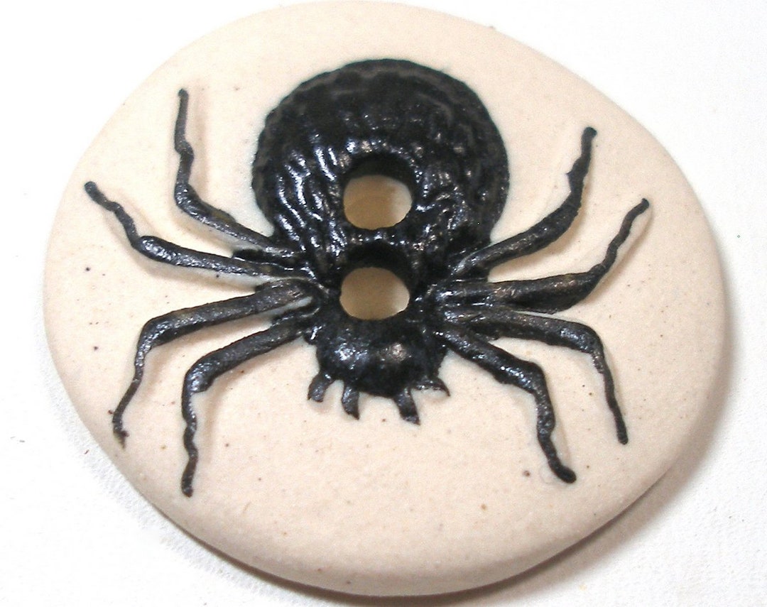 LG SPIDER Button. Handmade Ceramic in Black, 1 5/16". Halloween - Etsy