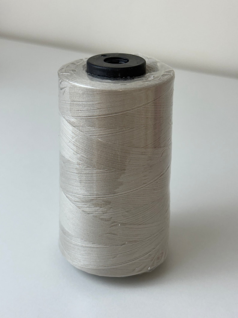 Bobbin Sewing Thread 5000 M Bobbin Sewing Thread Suitable for Sewing ...