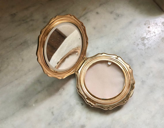 Stratton Floral Basket Powder Compact - Gem