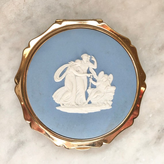 Stratton Blue Wedgwood Powder Compact - Gem