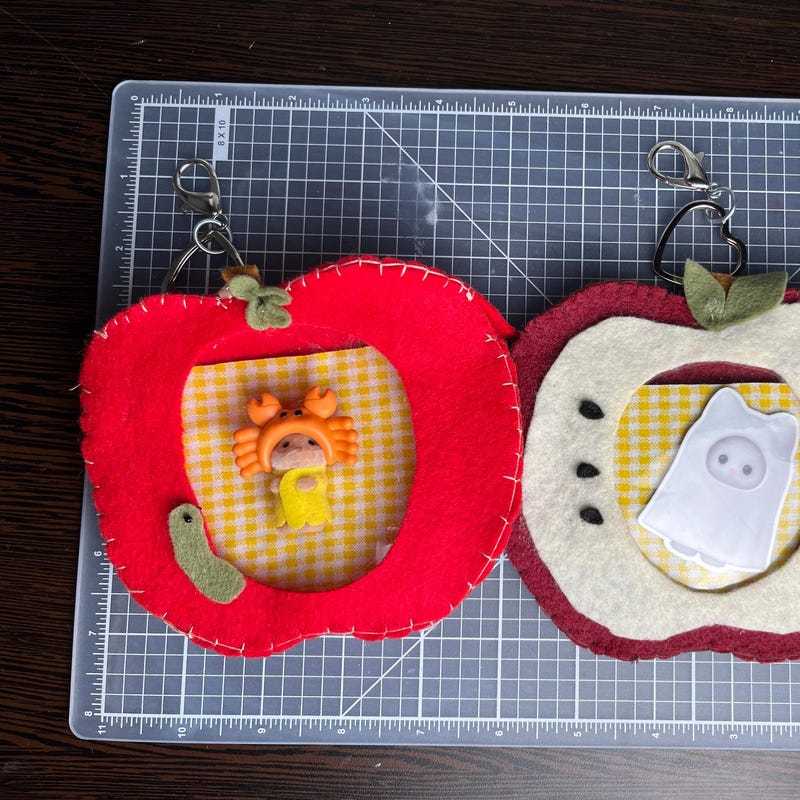 Felt Keychain - Etsy