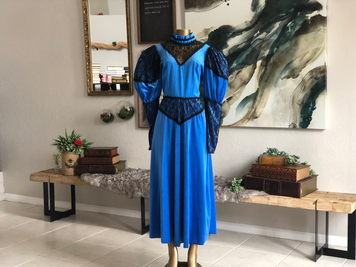 Bridgerton Style Dress: Blue Velvet Regency Gown With Black Lace, Size ...