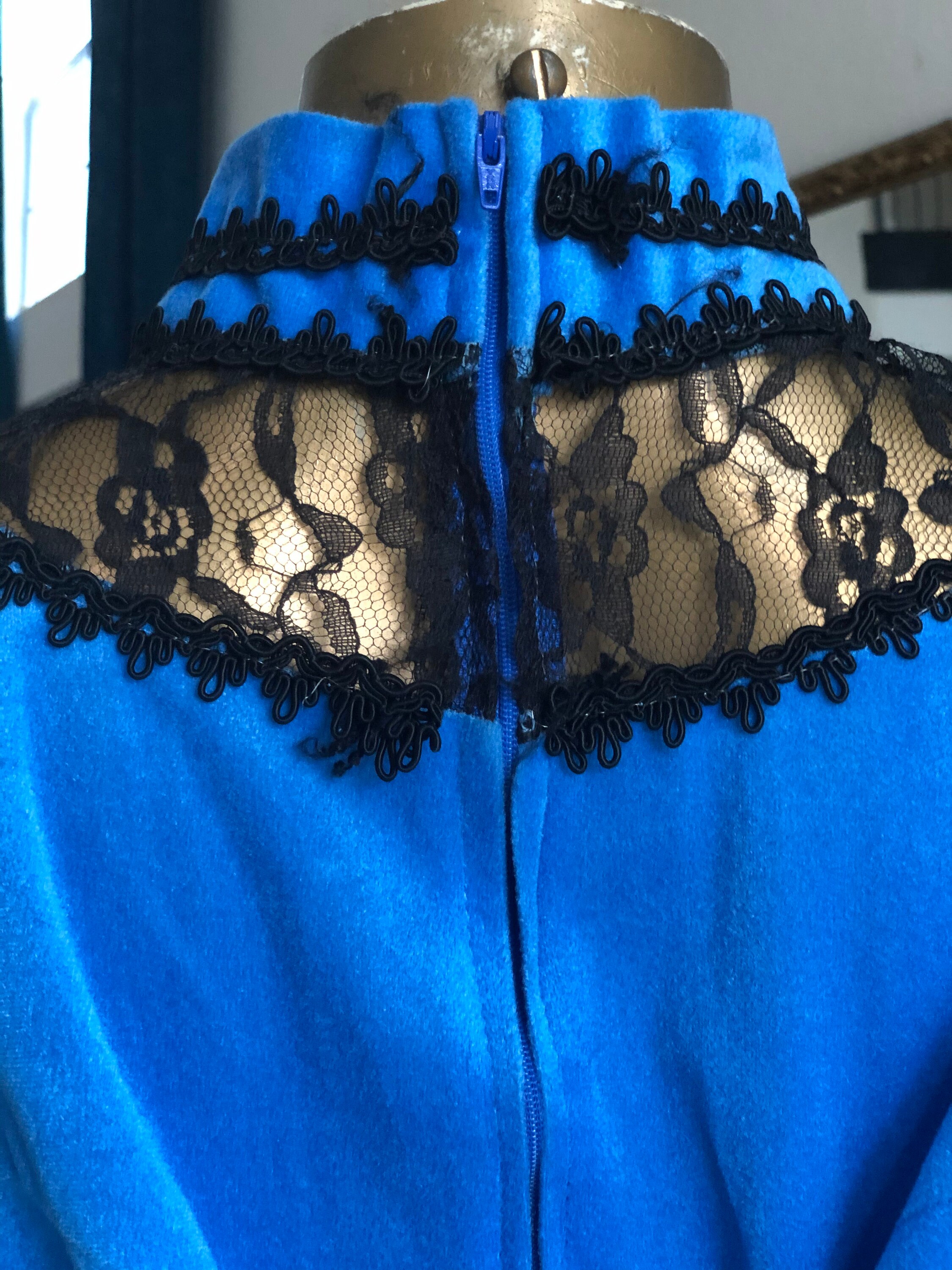 Bridgerton Style Dress: Blue Velvet Regency Gown With Black Lace, Size ...