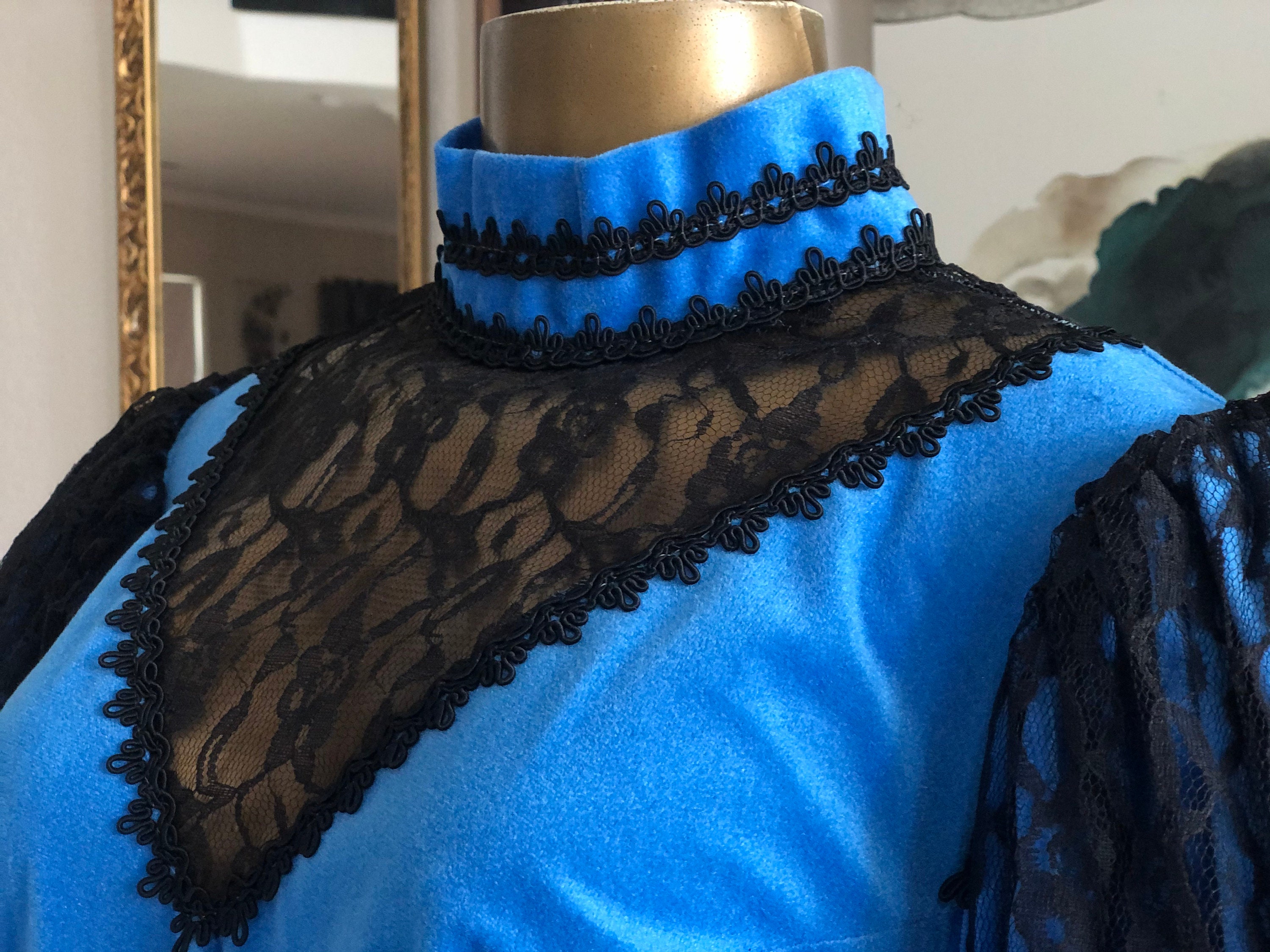 Bridgerton Style Dress: Blue Velvet Regency Gown With Black Lace, Size ...