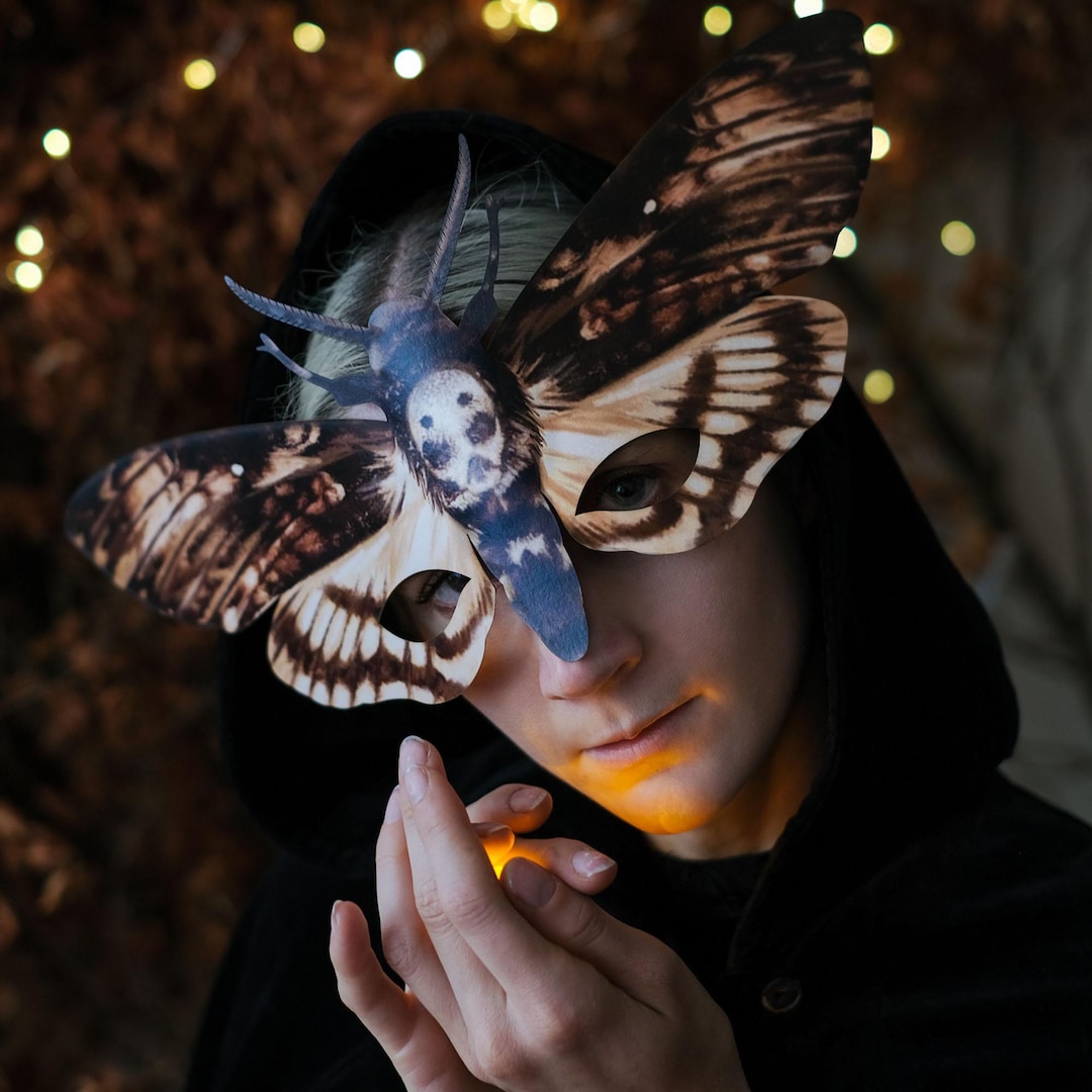 Halloween - Realistic Giant Paper Death Head Moth Mask, Double-sided ...