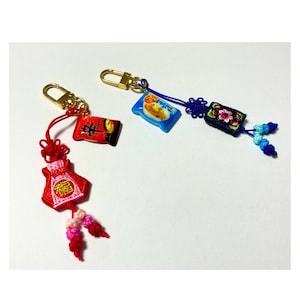 Korean Shin Ramyeon & Bibim Ramen Keychains With Lucky Charm Knot Bags ...