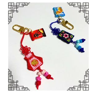 Korean Shin Ramyeon & Bibim Ramen Keychains With Lucky Charm Knot Bags ...