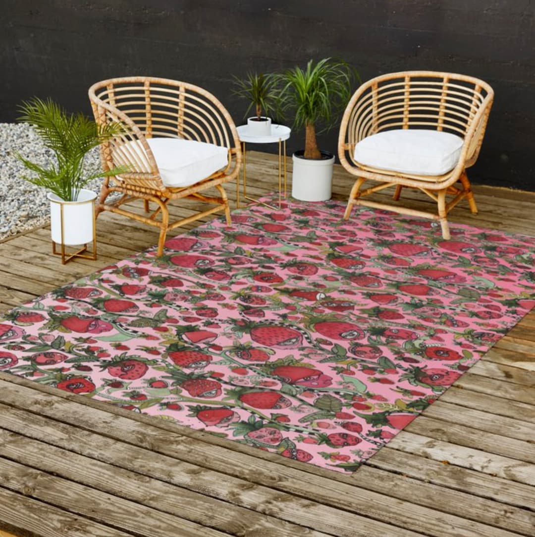 OUTDOOR RUG Strawberry Fields Carpet for Patio Outside Decor Abstract ...