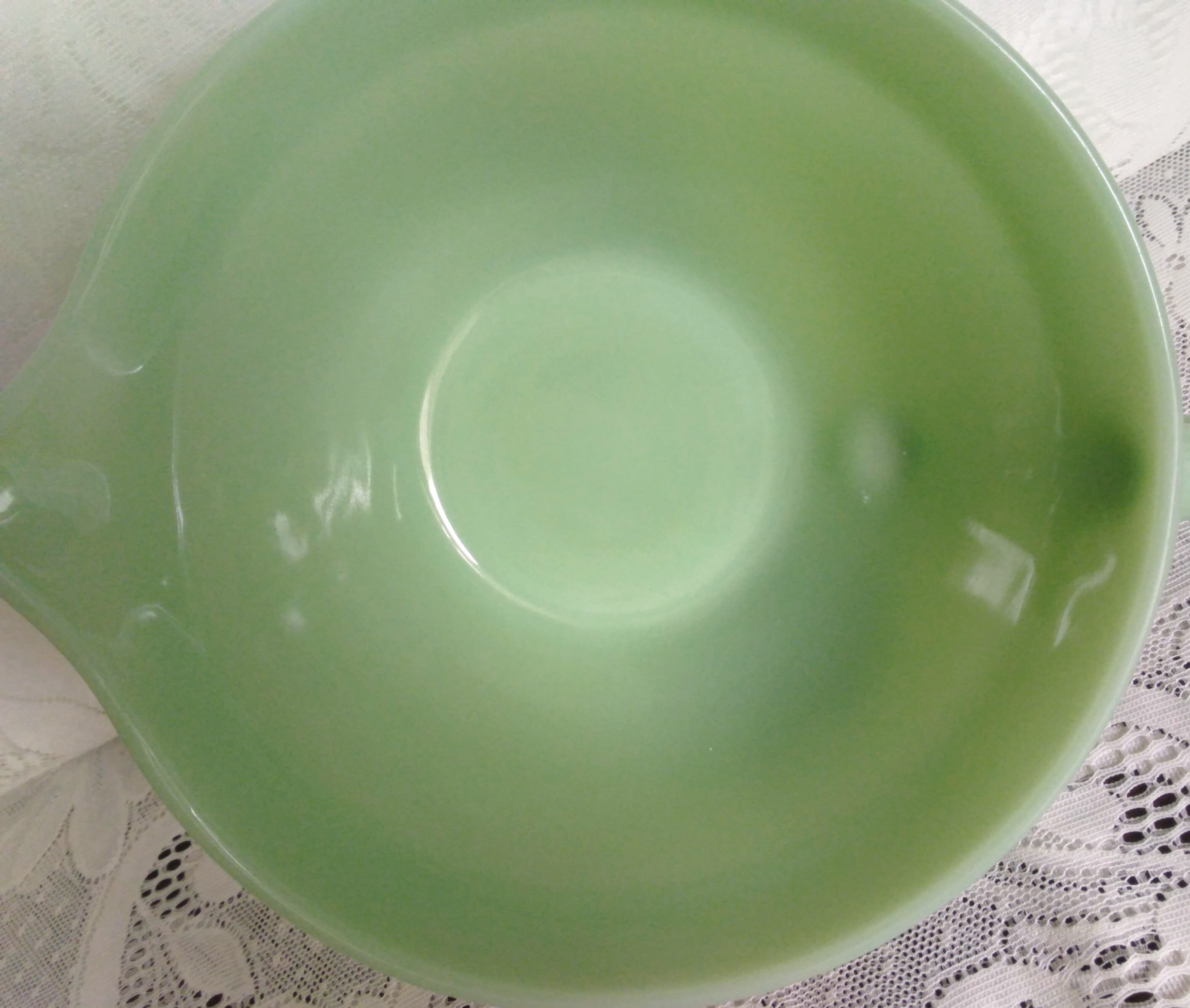 Vintage JADEITE Fire King Batter Mixing Bowl With Spout and Handle 14 ...