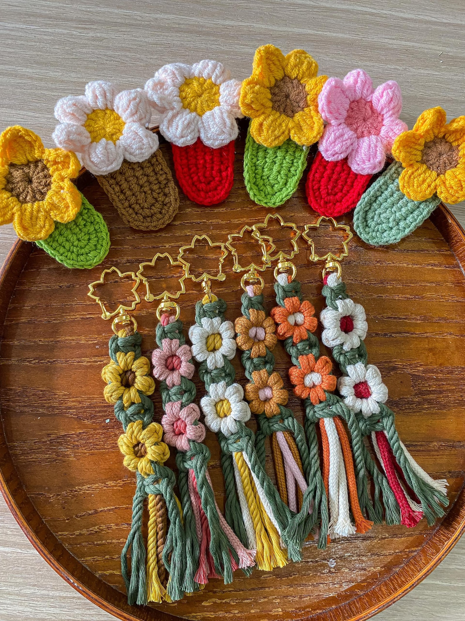 Set Macrame Flower Keychain and Crochet Hair Clips, Boho Keychain ...