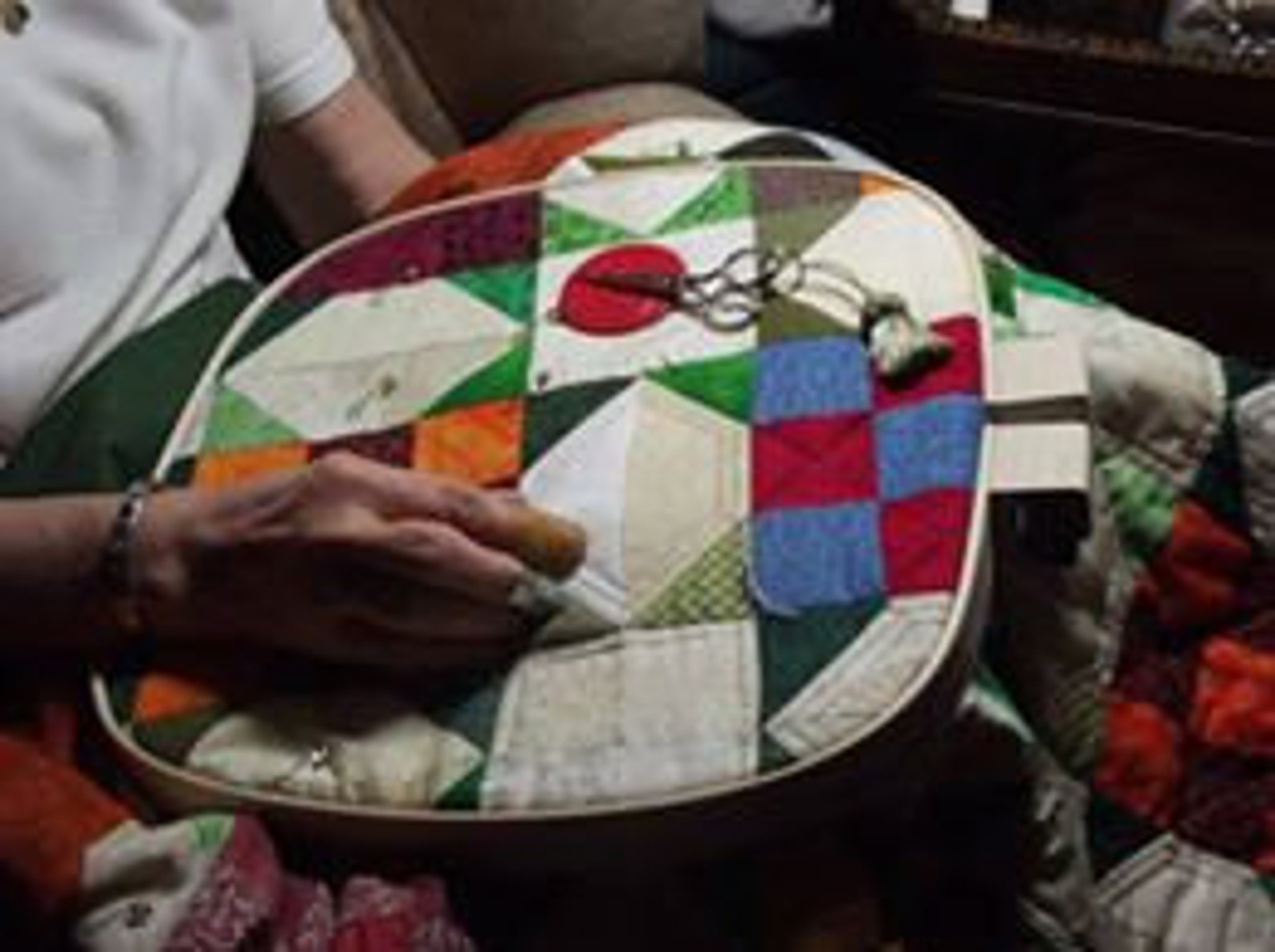 Barnett's Laptop Hoop Frame Hand Quilting Hoop 14" Round Hoop 14 ...