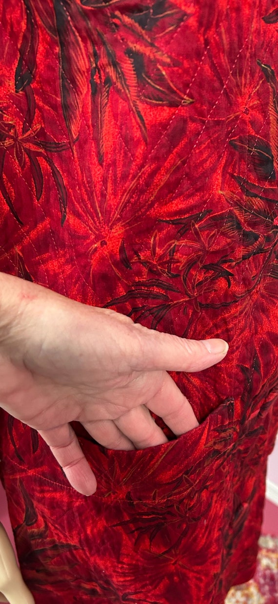 Vintage 50s Red Hawaiian Print Quilted Robe. 1950s Re… - Gem
