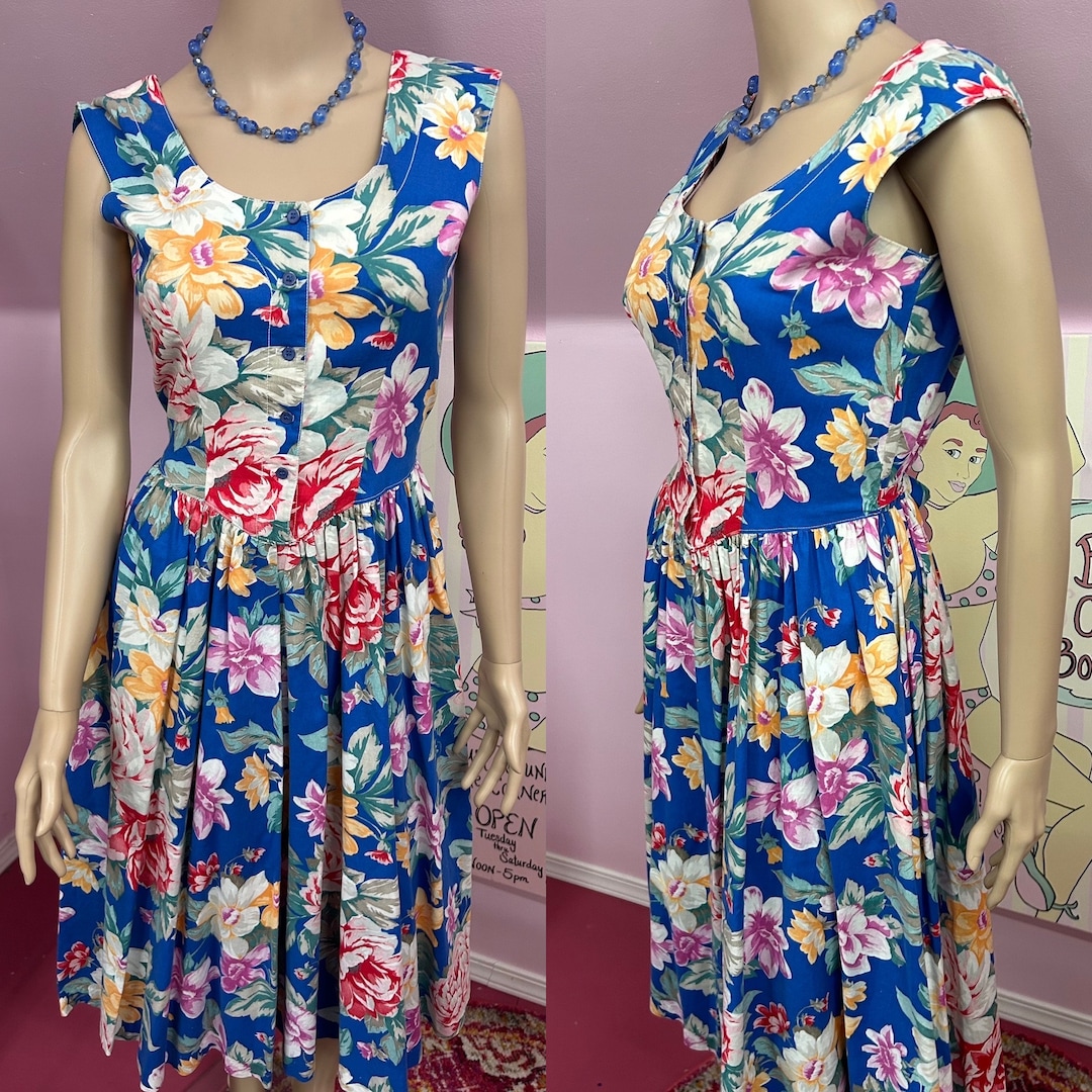 Vintage 80s Sleeveless Cotton Button Front Floral Dress. Cabbage Roses ...