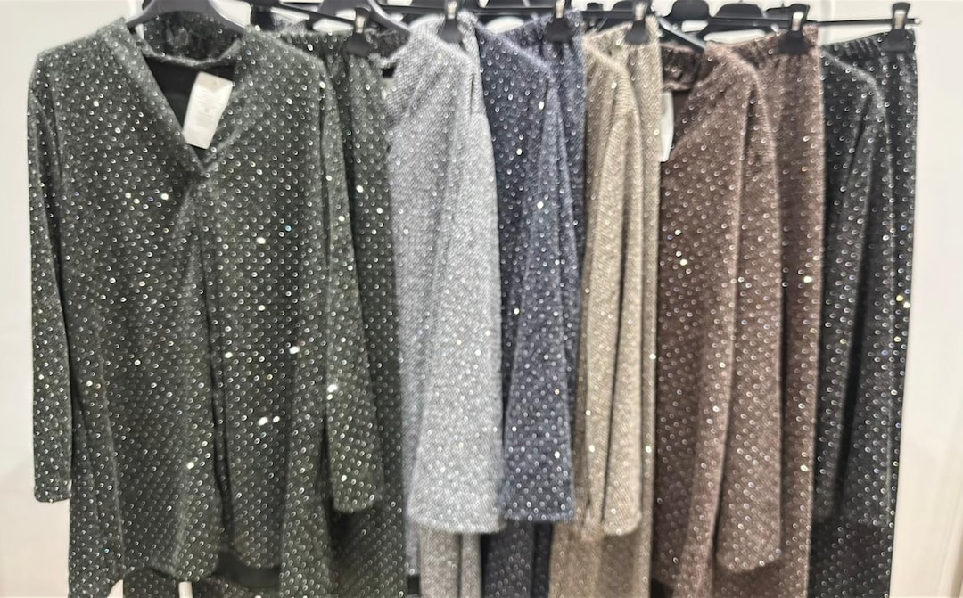 Ladies 2 Piece Sparkly Set, V Neck Long Sleeve Woman's Set, One Size ...