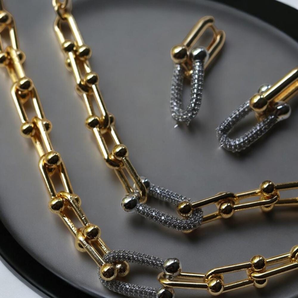 18K Gold Chunky U Shaped Chain, Charm Necklace, Pin Necklace, U Link ...