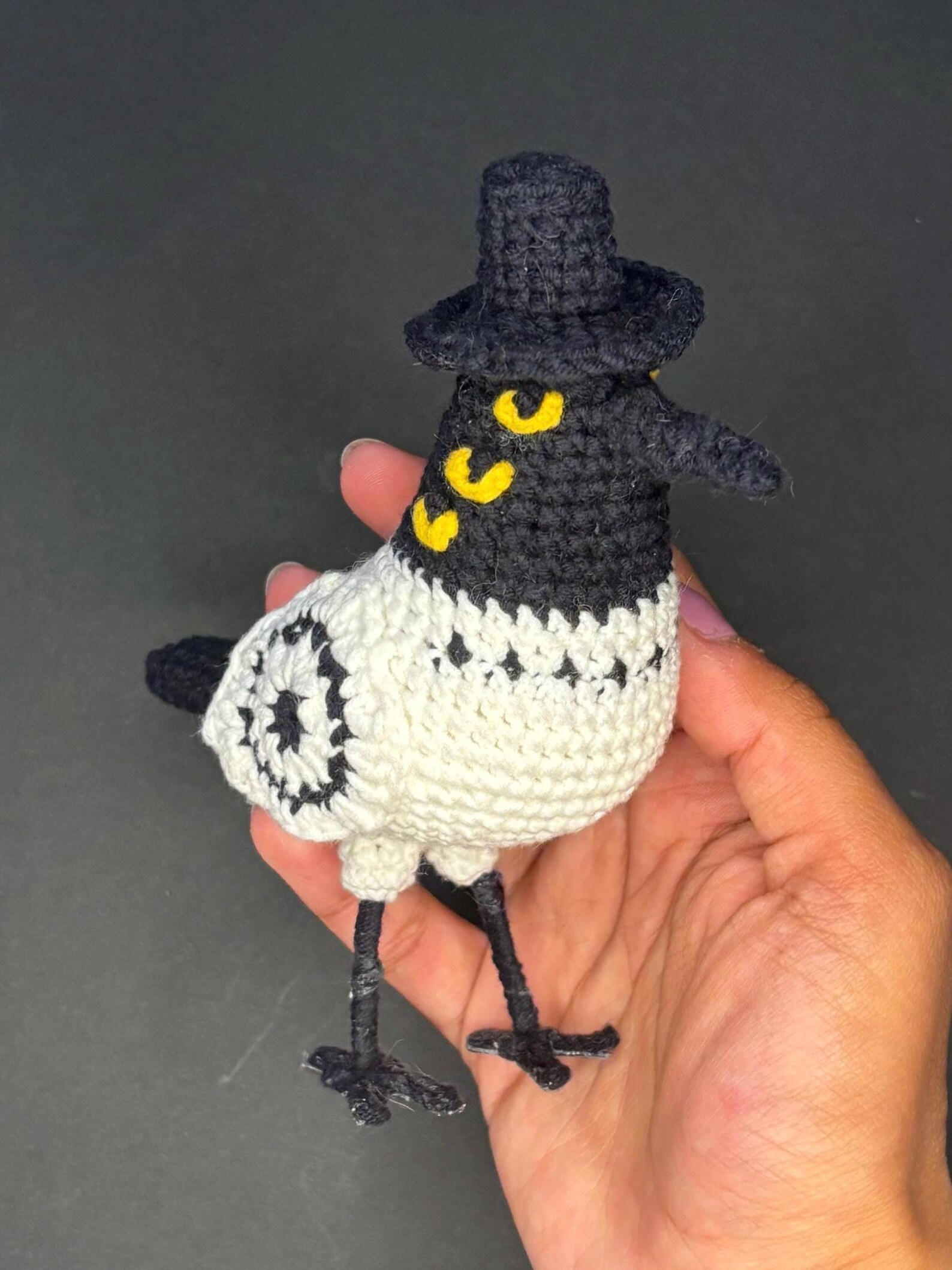 Crochet Sussie the Magpie PDF Pattern | Amigurumi Plushie, Kpop Demon ...