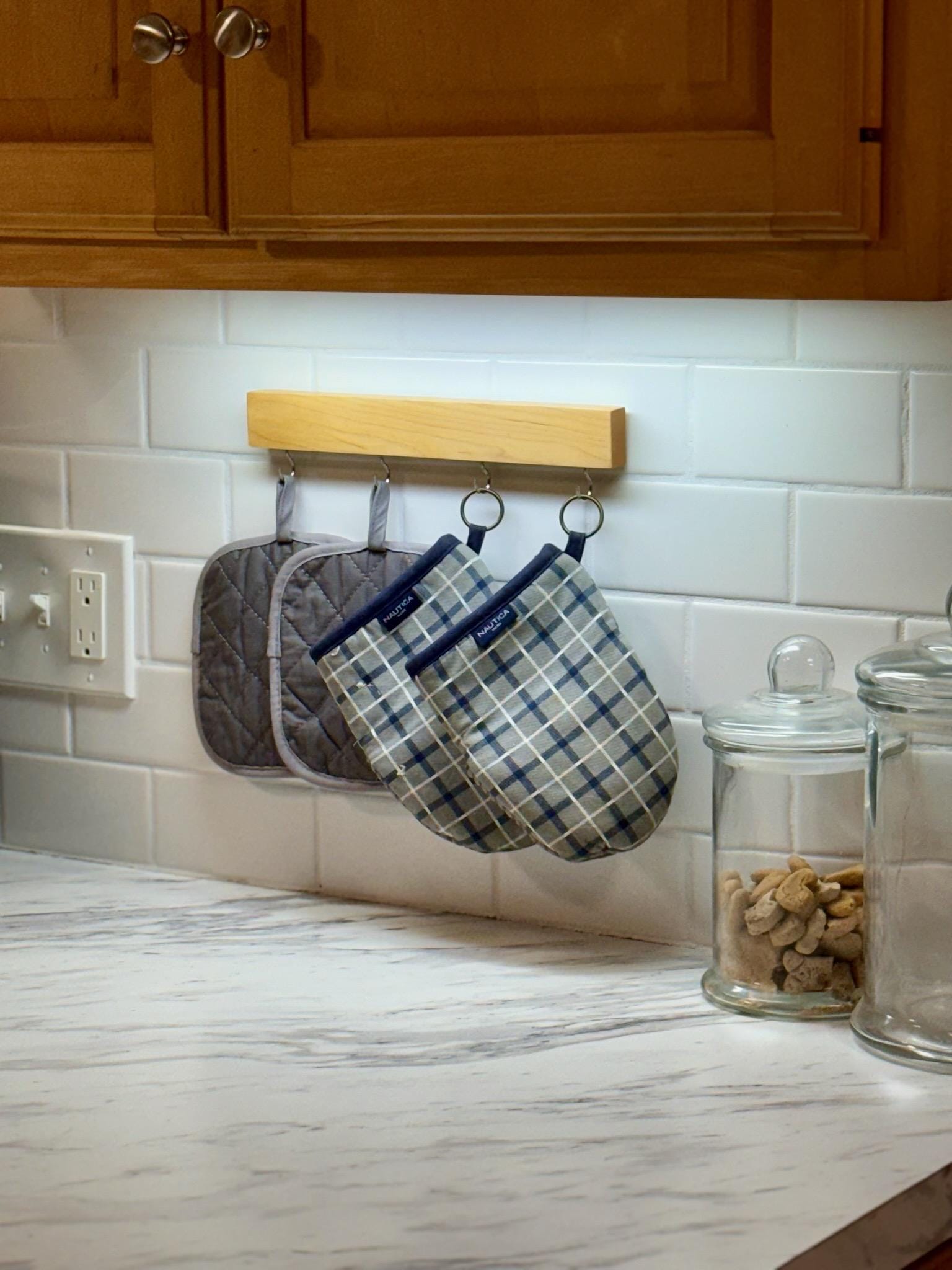 Pot Holder Kitchen Organizer Set, 12