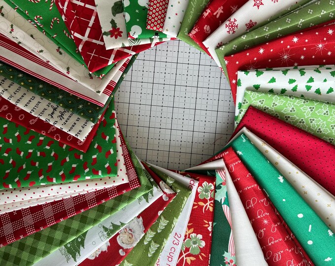 Christmas 33 Fat Quarter Bundle, Christmas Quilting Bundle, Holiday Fat ...