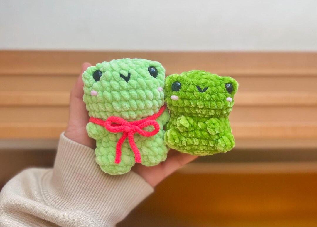 2-in-1 No-sew Frog Pals Crochet Pattern - Etsy