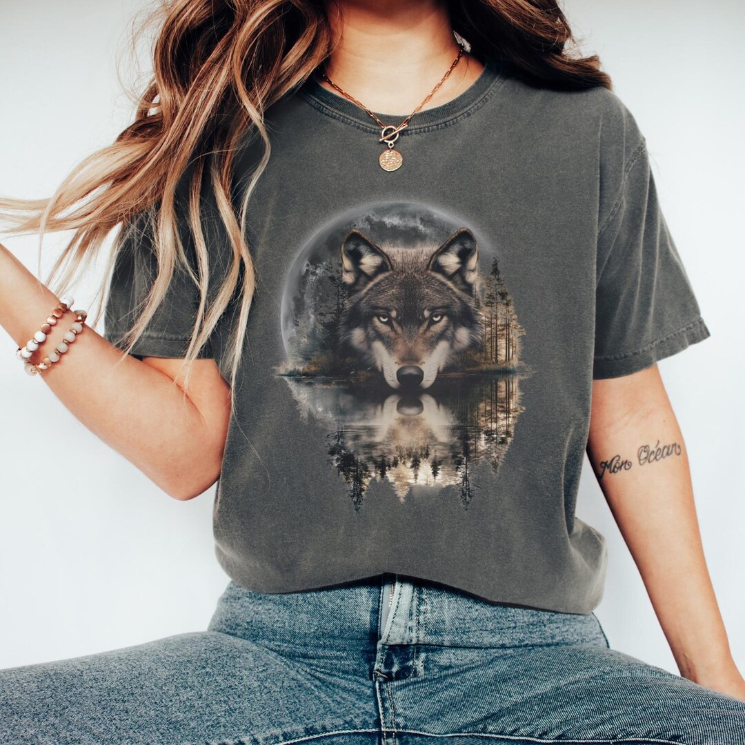 Comfort Colors® Vintage Wolf 90s 2000s Graphic T-shirt Wolf Lover Retro ...