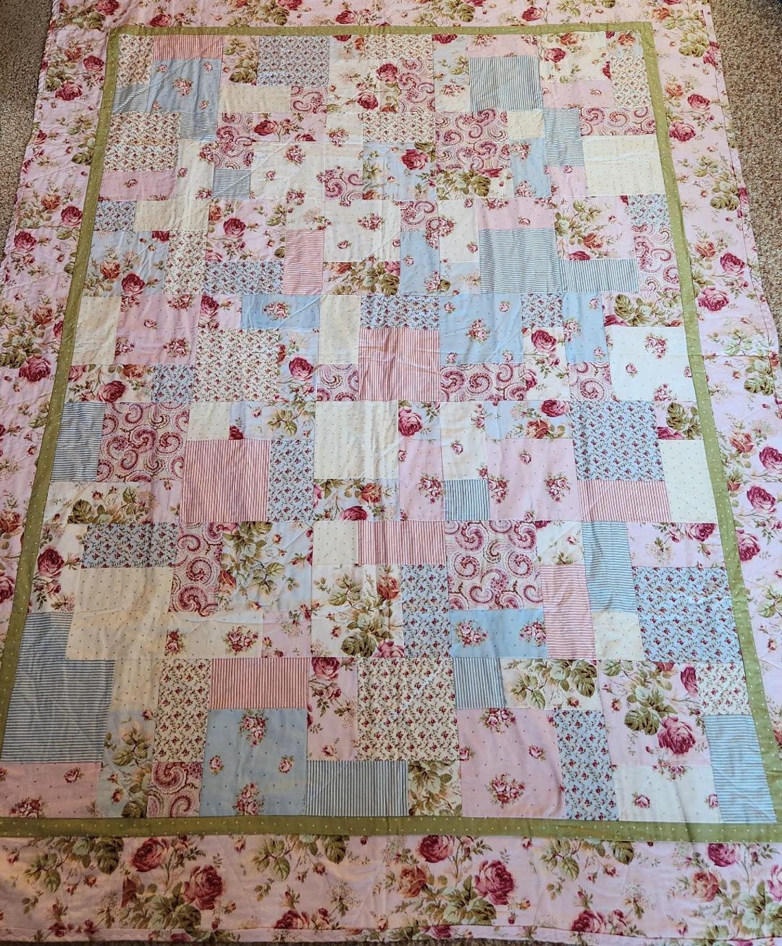 Stunning French Roses Quilt Measuring 59x 74. the Colors and Fabrics ...