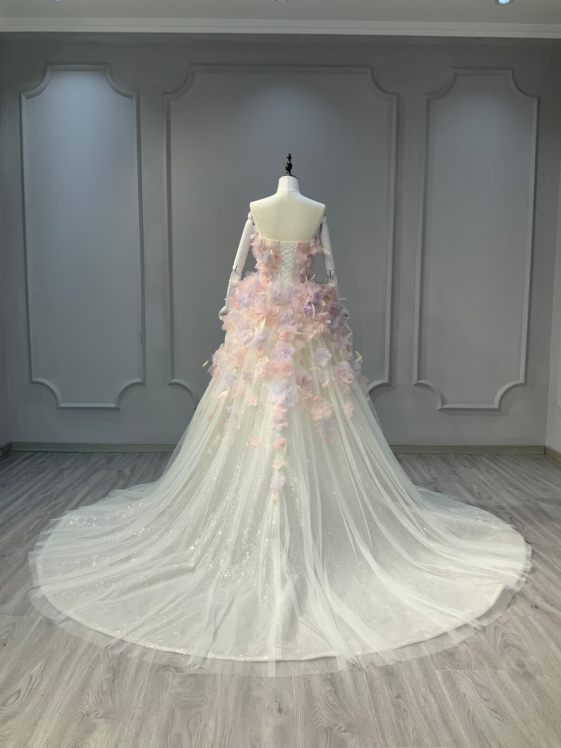 Sparkling Princess Ball Gown With Hand-made 3D Floral Feather Bridal ...