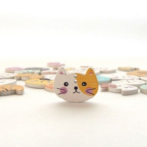 Kawaii Wood Cat Face Buttons / Sewing Kids Crafts Novelty Button Feline ...