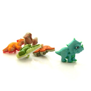 Stomp Chomp and Roar Buttons by Dress It up //jesse James Dinosaur ...