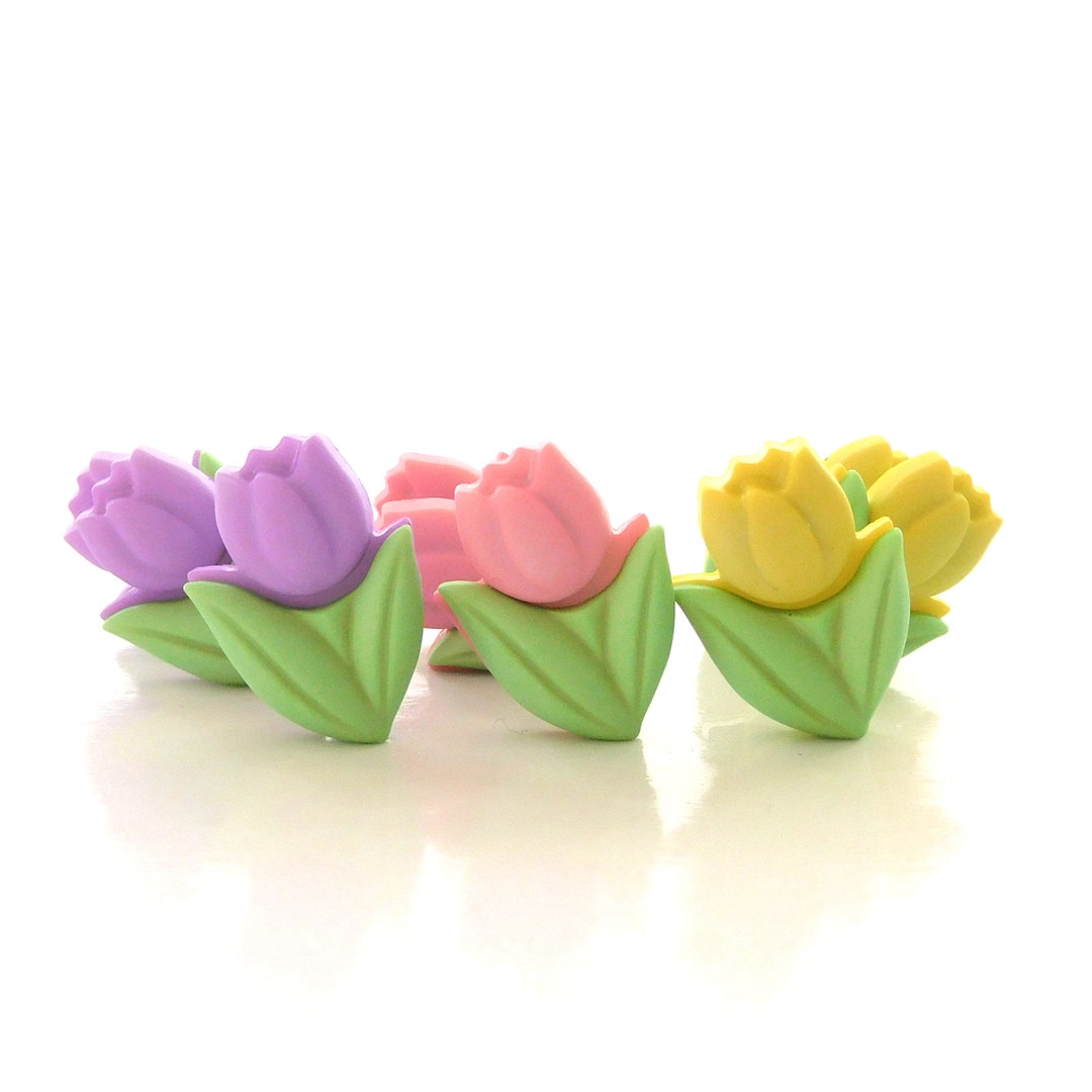 Tulips Buttons by Shelly's Buttons and More / Floral Craft ...
