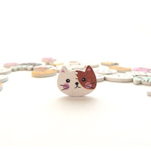 Kawaii Wood Cat Face Buttons / Sewing Kids Crafts Novelty Button Feline ...