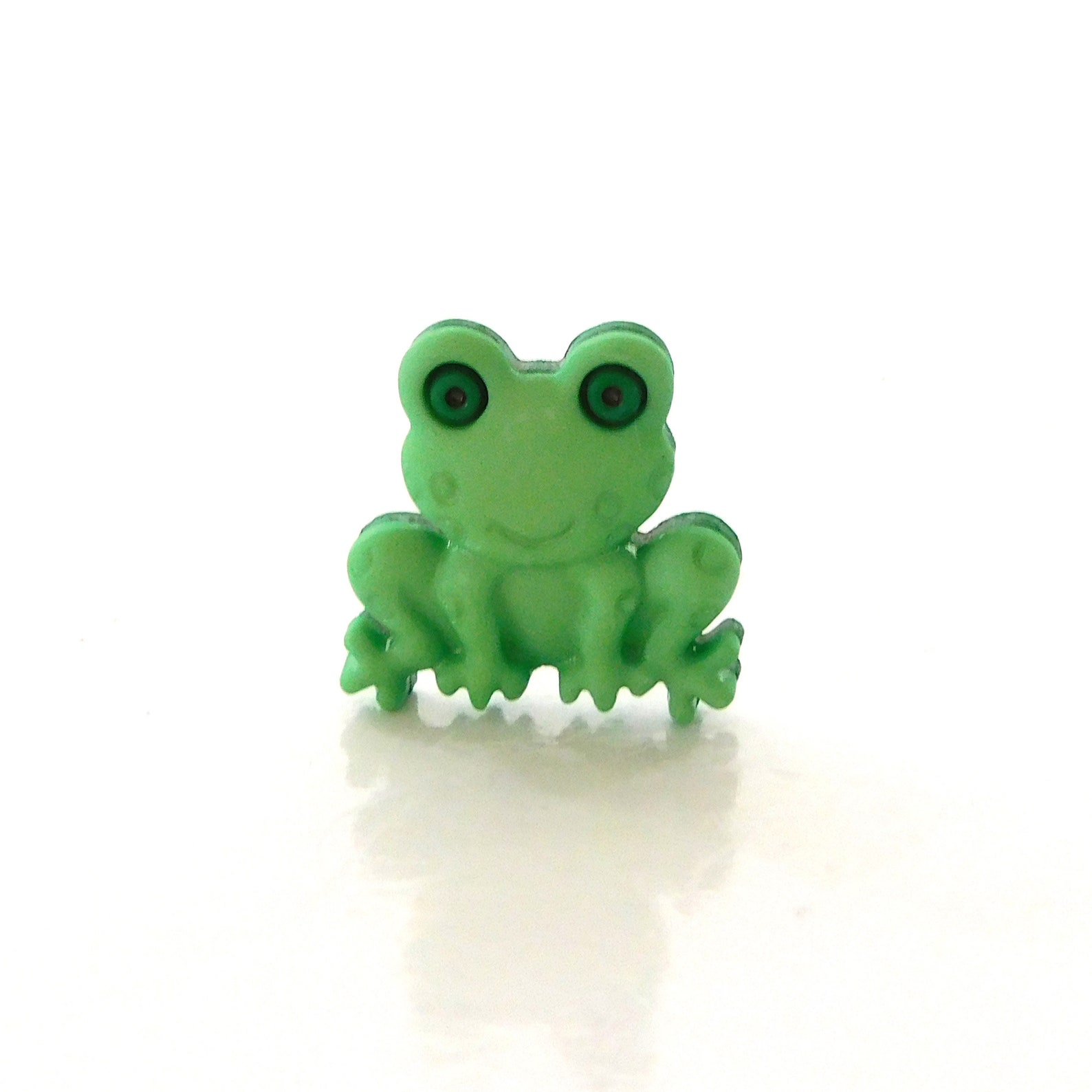 Frog Buttons by Buttons Galore / Novelty Animal Embellishments - Set of ...
