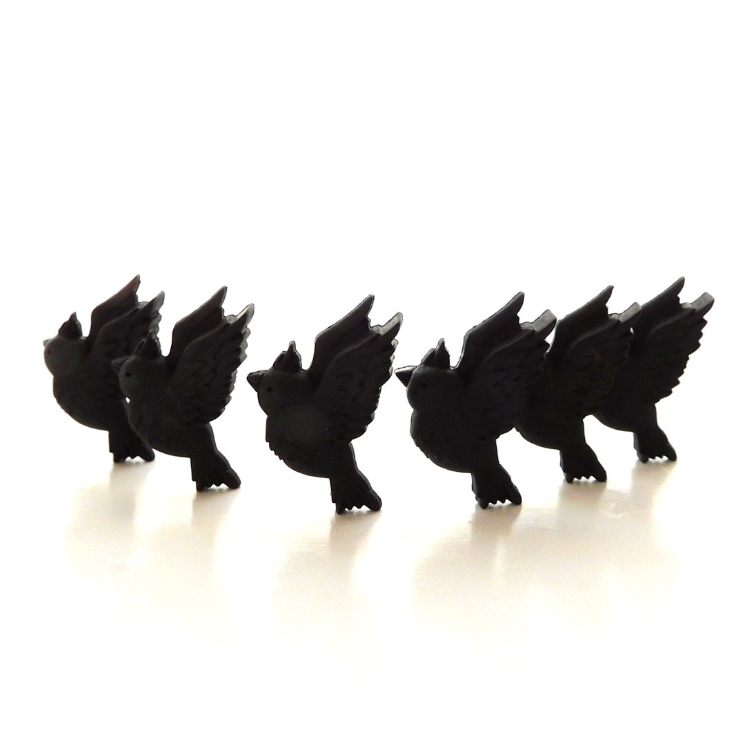 Raven Buttons by Dress It up // Jesse James Black Bird Embellishments ...