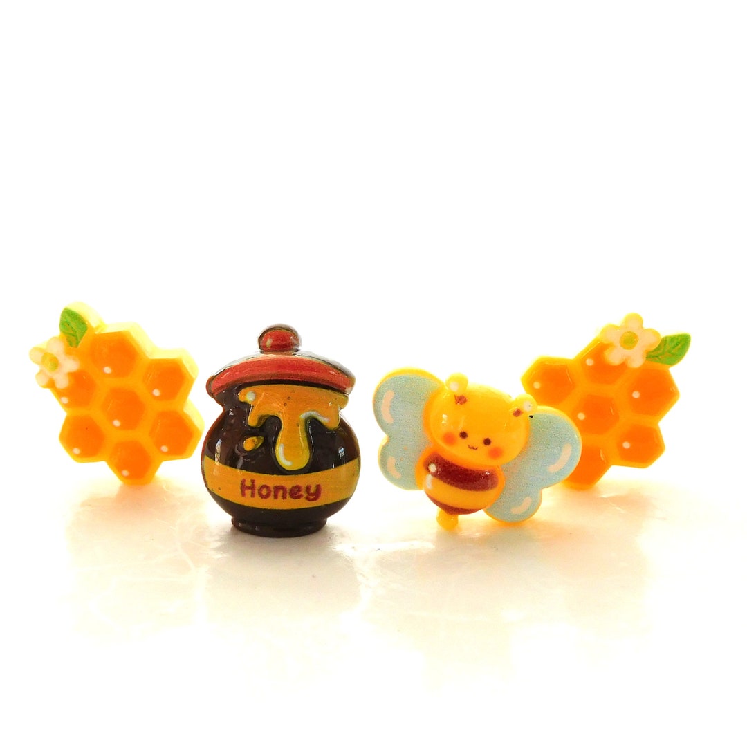 Bee Sweet Flat Back Embellishments / Honey, Comb and Bee Flatback Resin ...