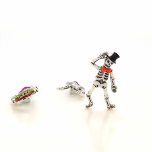 Bone-ified Characters Buttons by Dress It up / Novelty Halloween ...