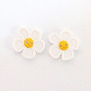 Large Sew Through Daisy Buttons by Dill / Flower Embellishments - Set ...