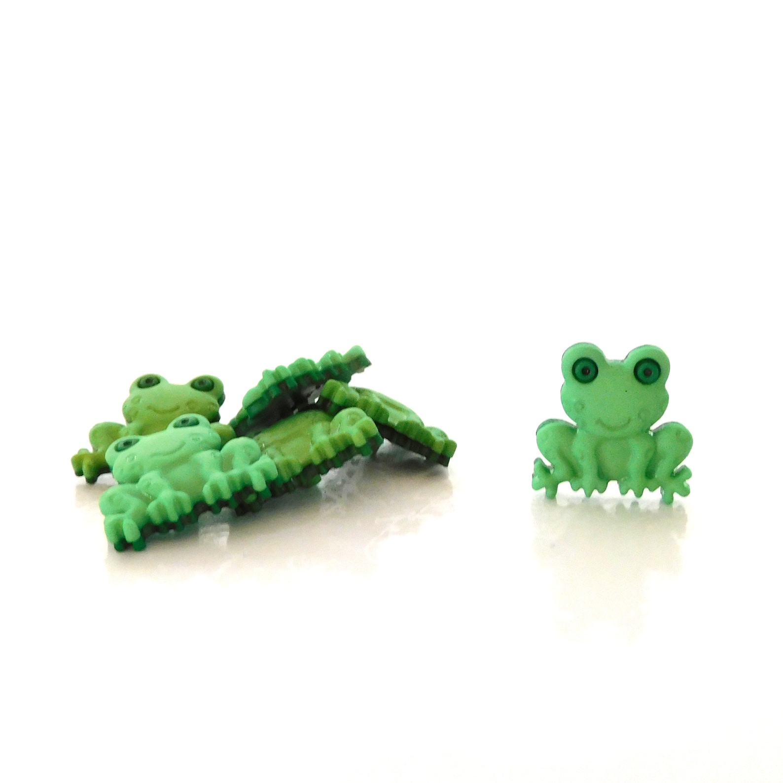 Frog Buttons by Buttons Galore / Novelty Animal Embellishments Set of ...