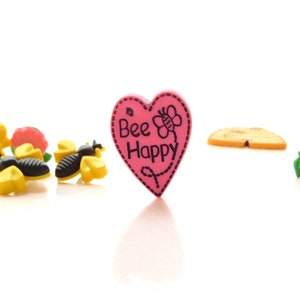 Bee Happy Buttons by Flair/ Novelty Spring Garden Embellishments ...