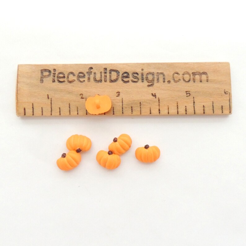 Pumpkin Buttons by Buttons Galore / Halloween Craft Embellishments ...