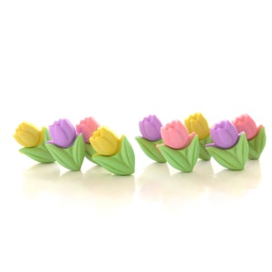 Tulips Buttons by Shelly's Buttons and More / Floral Craft ...