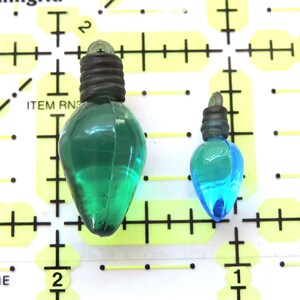 Christmas Light Buttons Buttons Galore / Holiday Bulb Tree Charm ...