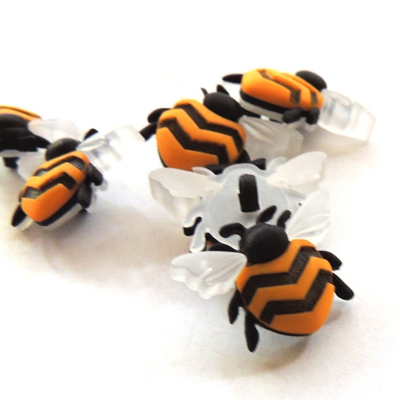 Bee Buttons by Dress It up // Novelty Sewing Scrapbooking | Etsy