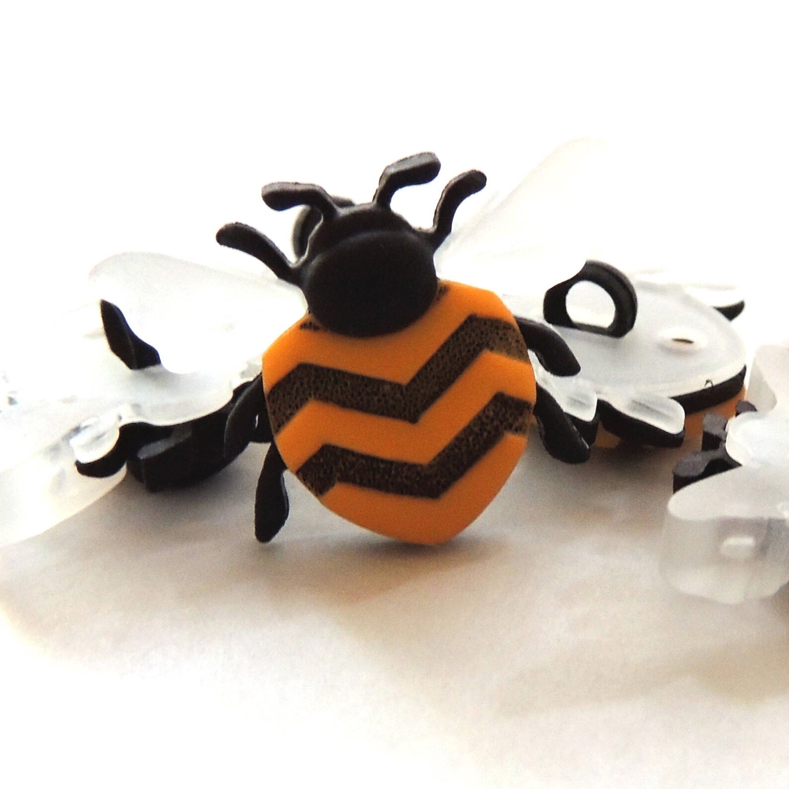 Bee Buttons by Dress It up // Novelty Sewing Scrapbooking | Etsy