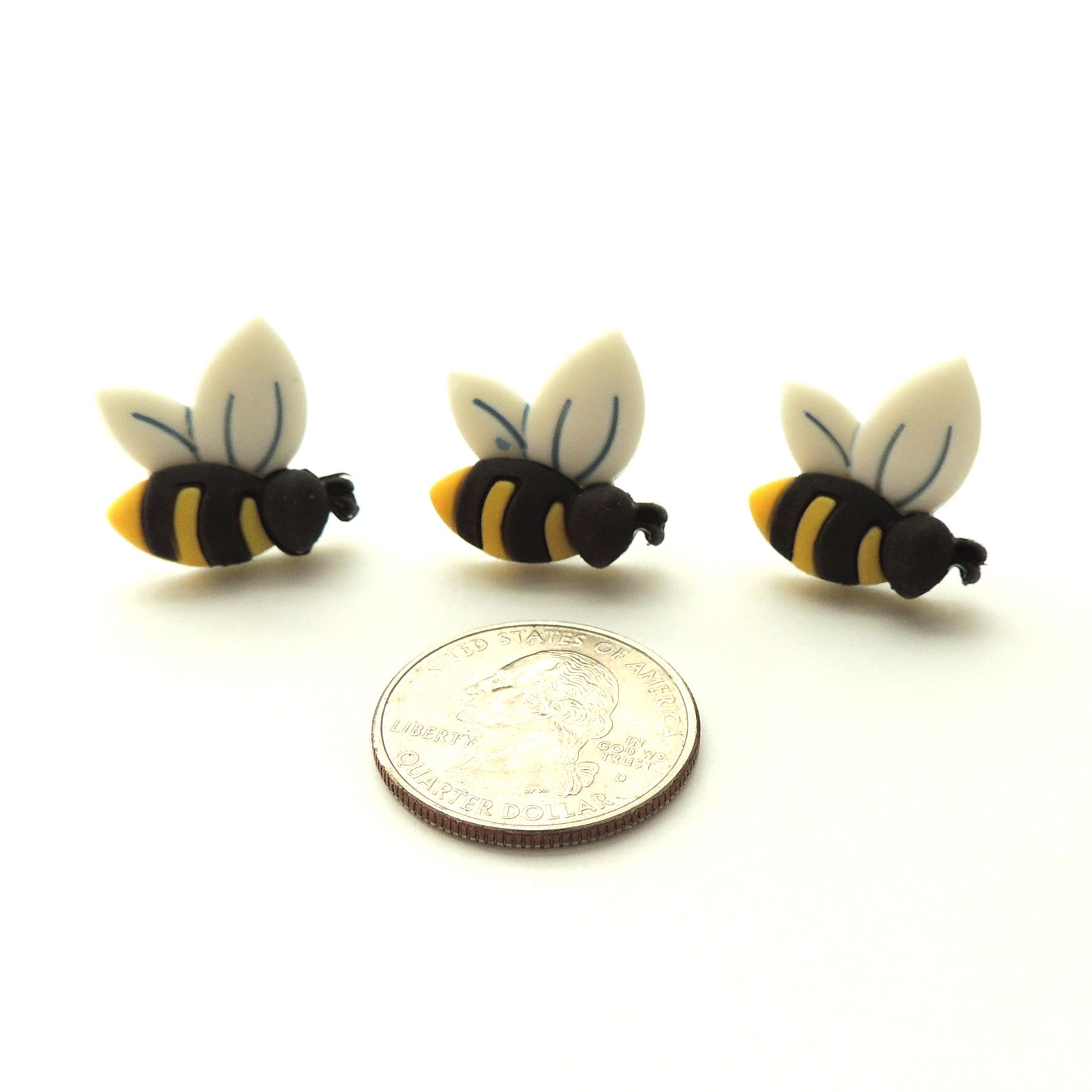 Bee Buttons by Buttons Galore // Novelty Sewing Scrapbooking - Etsy